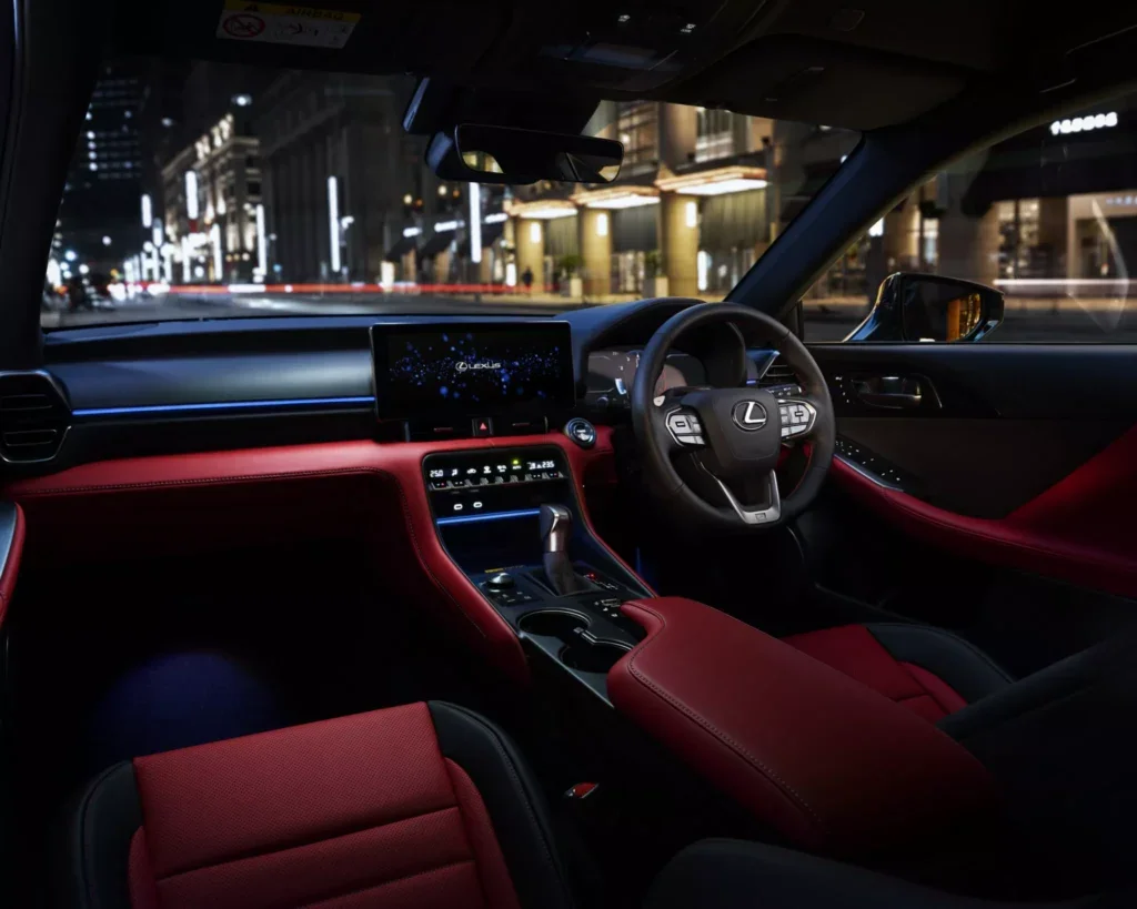 Lexus IS 2026: İç Mekandaki "Eski Usul" Dönemi Bitti, Dijital Devrim ...