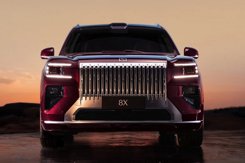Rolls-Royce Havasında SUV: Zeekr 8X 1381 HP ile Sahneye Çıktı - MODPARK